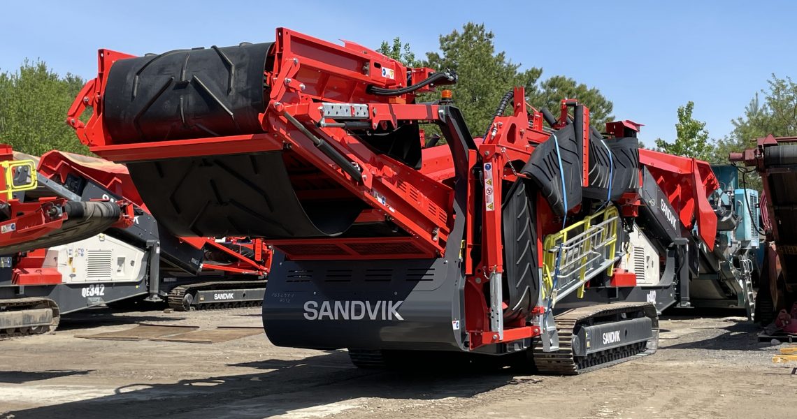 Premier Equipment | QE442 Tracked Scalper